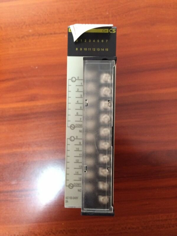 OMRON MODULE CS1W-OC211 CS1WOC211 NEW