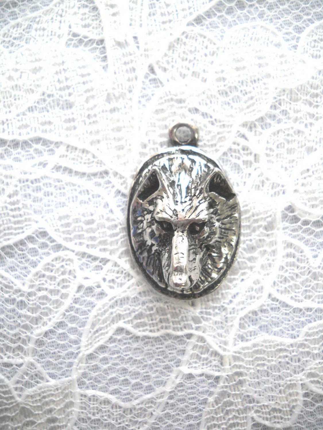 SOLID RAISED WOLF HEAD WILDLIFE OVAL SHAPED USA PEWTER PENDANT ADJ NECKLACE