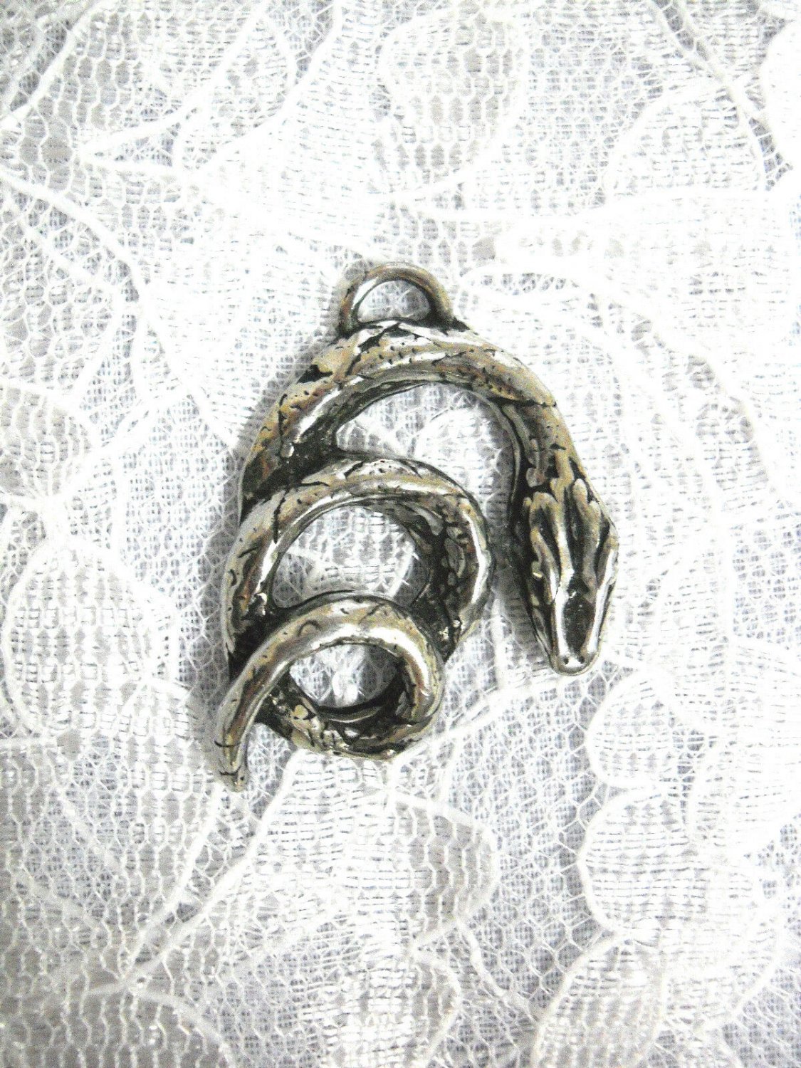 COILED BOA CONSTRICTOR SNAKE SERPENT REPTILE PEWTER PENDANT NECKLACE PYTHON