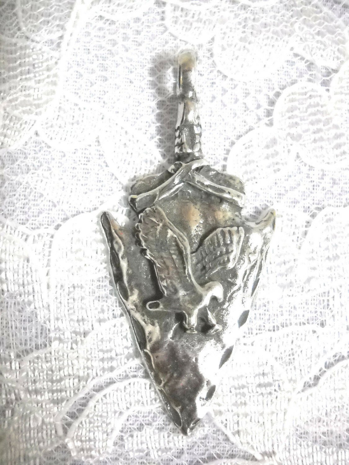 AMERICAN BIRD DESIGN FLYING EAGLE ARROWHEAD USA PEWTER PENDANT ADJ NECKLACE