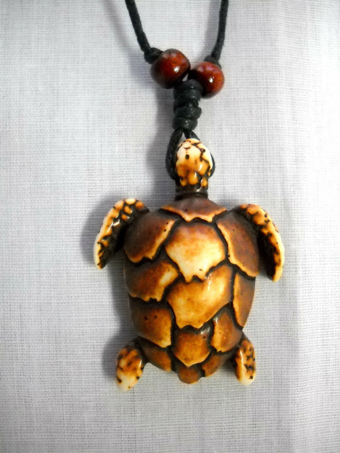 MEDIUM BROWN OCEAN LEATHERBACK SEA TURTLE DESIGN RESIN PENDANT ADJ NECKLACE
