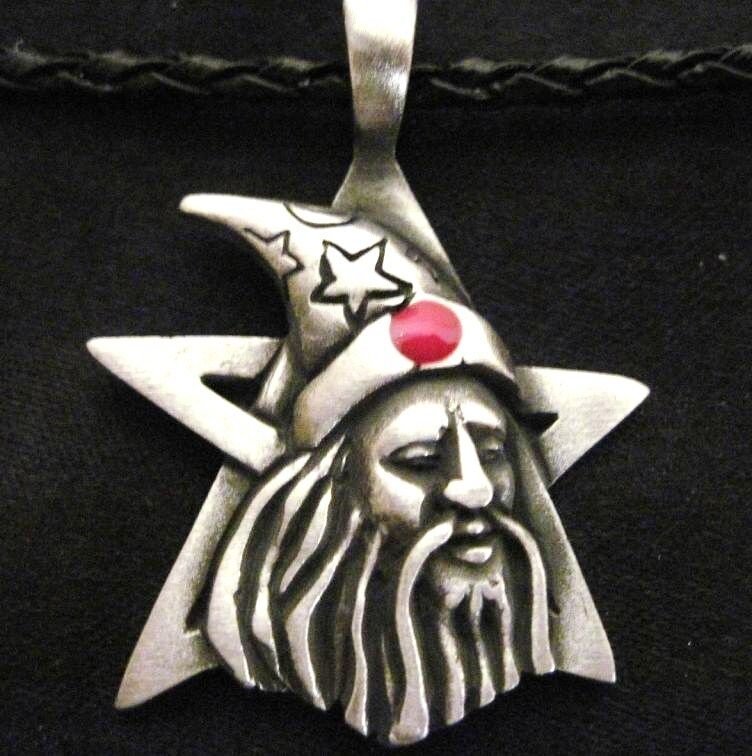 WIZARD ON STAR w HAT RED INLAY PEWTER PENDANT NECKLACE