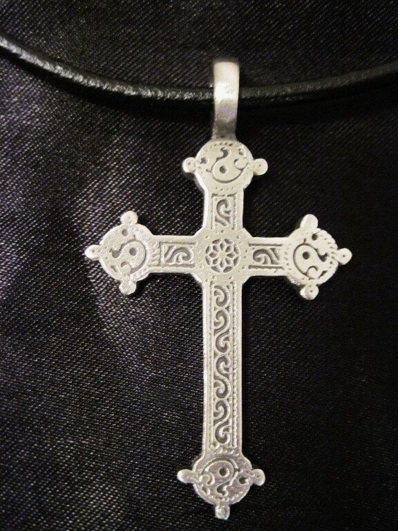 THICK CHRISTIAN CROSS with SCROLL DETAIL PEWTER PENDANT ADJUSTABLE CORD ...