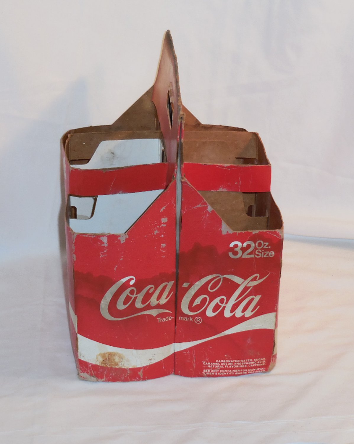 VINTAGE COCA COLA COKE 32 oz GLASS BOTTLE CARDBOARD 6 PACK CARRIER HTF D232
