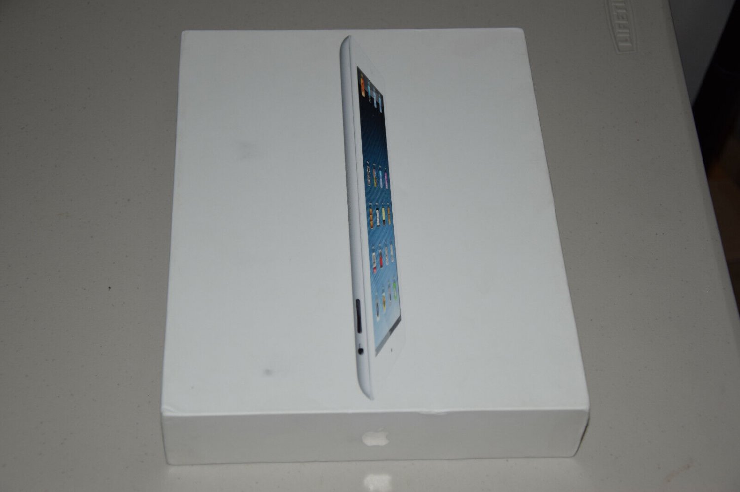 Apple iPad 4th Gen with Retina Display 128GB Wi-Fi + 4G Cellular White ...
