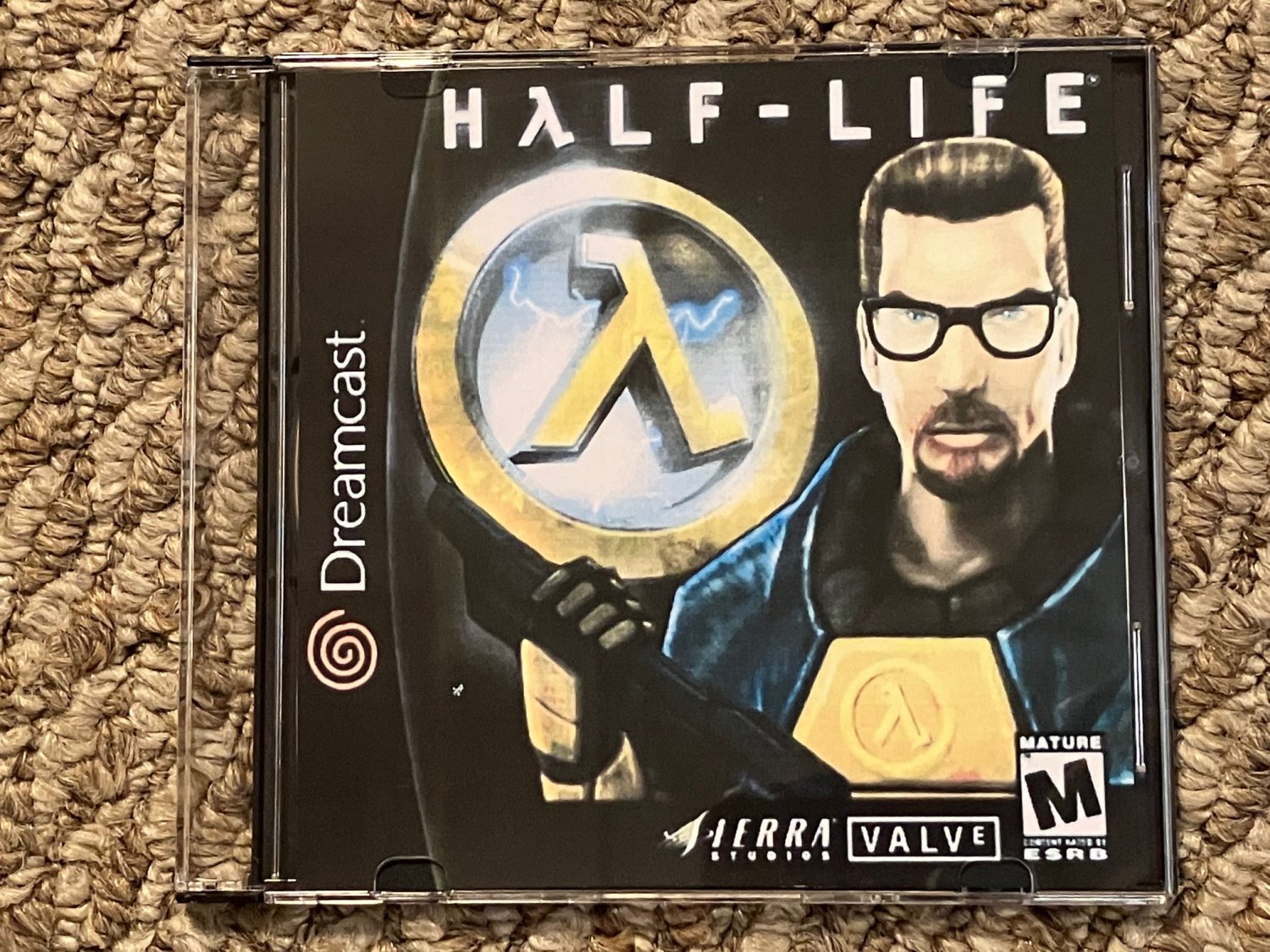 Half Life Fan Made Sega Dreamcast Video Game. Read Description!