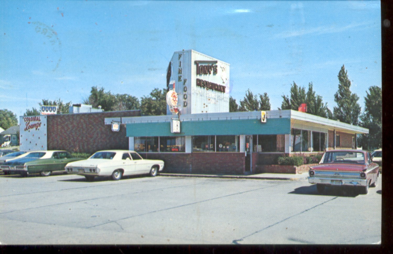 Tony's Restaurant, Carroll, Iowa Postcard (# 421) Tony's Restaurant, Carroll, Iowa Postcard (# 421)