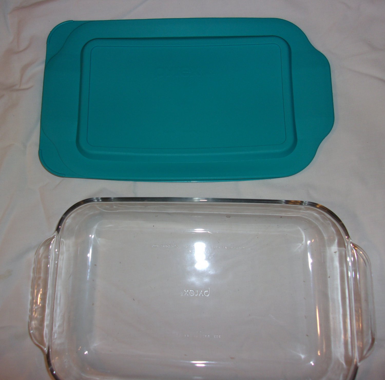 11" Rectangular Original Clear Pyrex baker with plastic lid & Pyrex ...