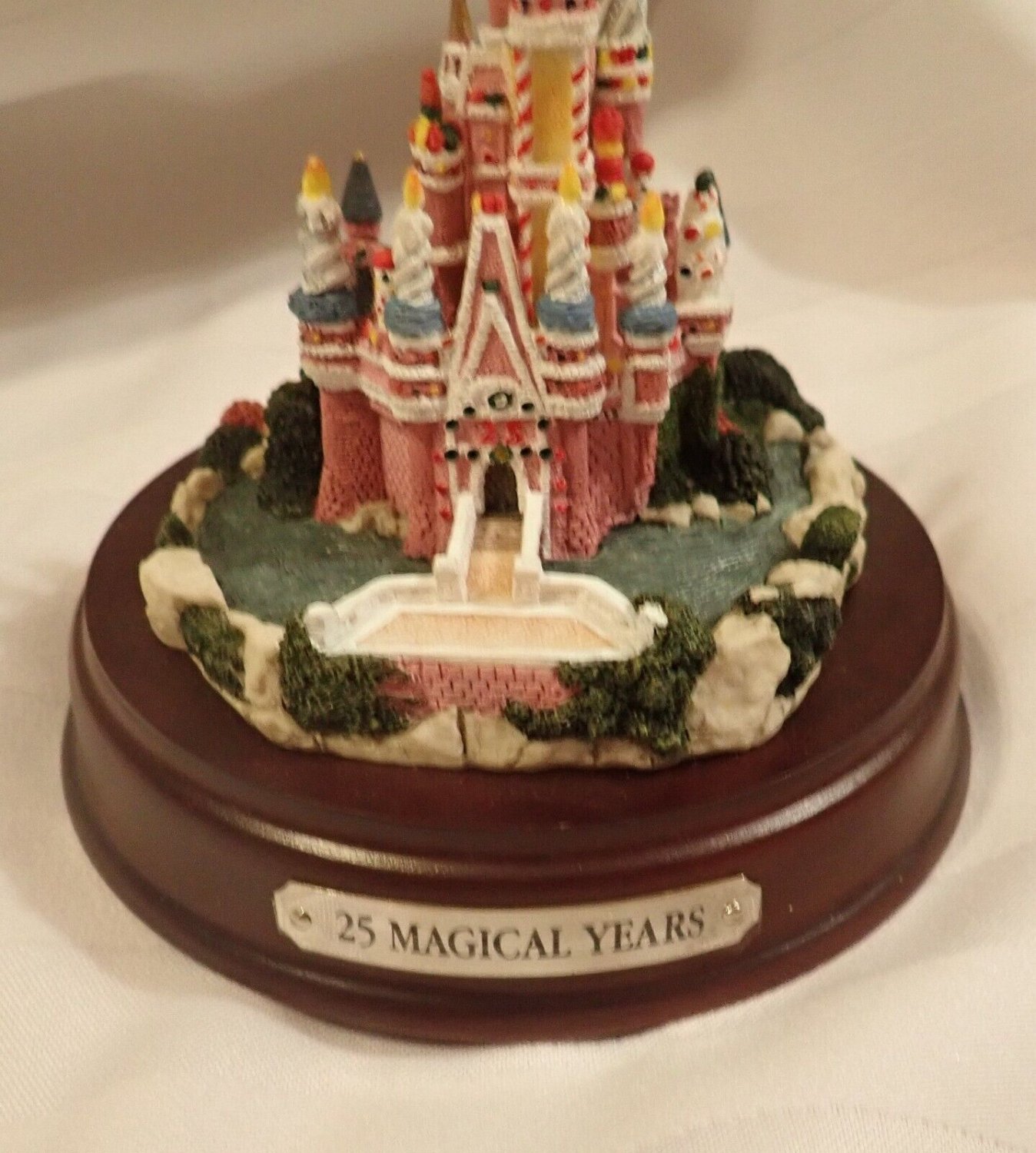 The Art of Disney 25 Magical Years Cinderella's Castle Figure