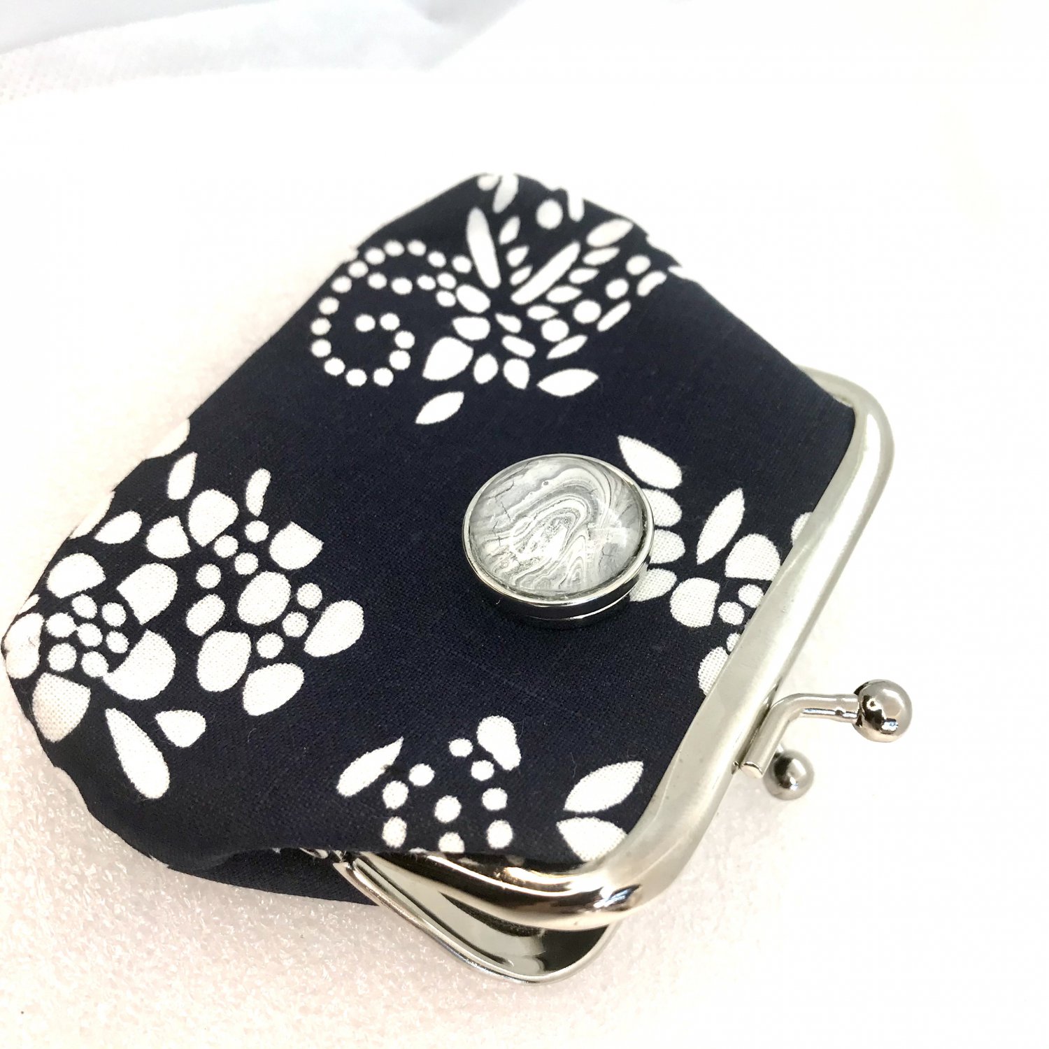 Coin purse with handmade 20mm snap