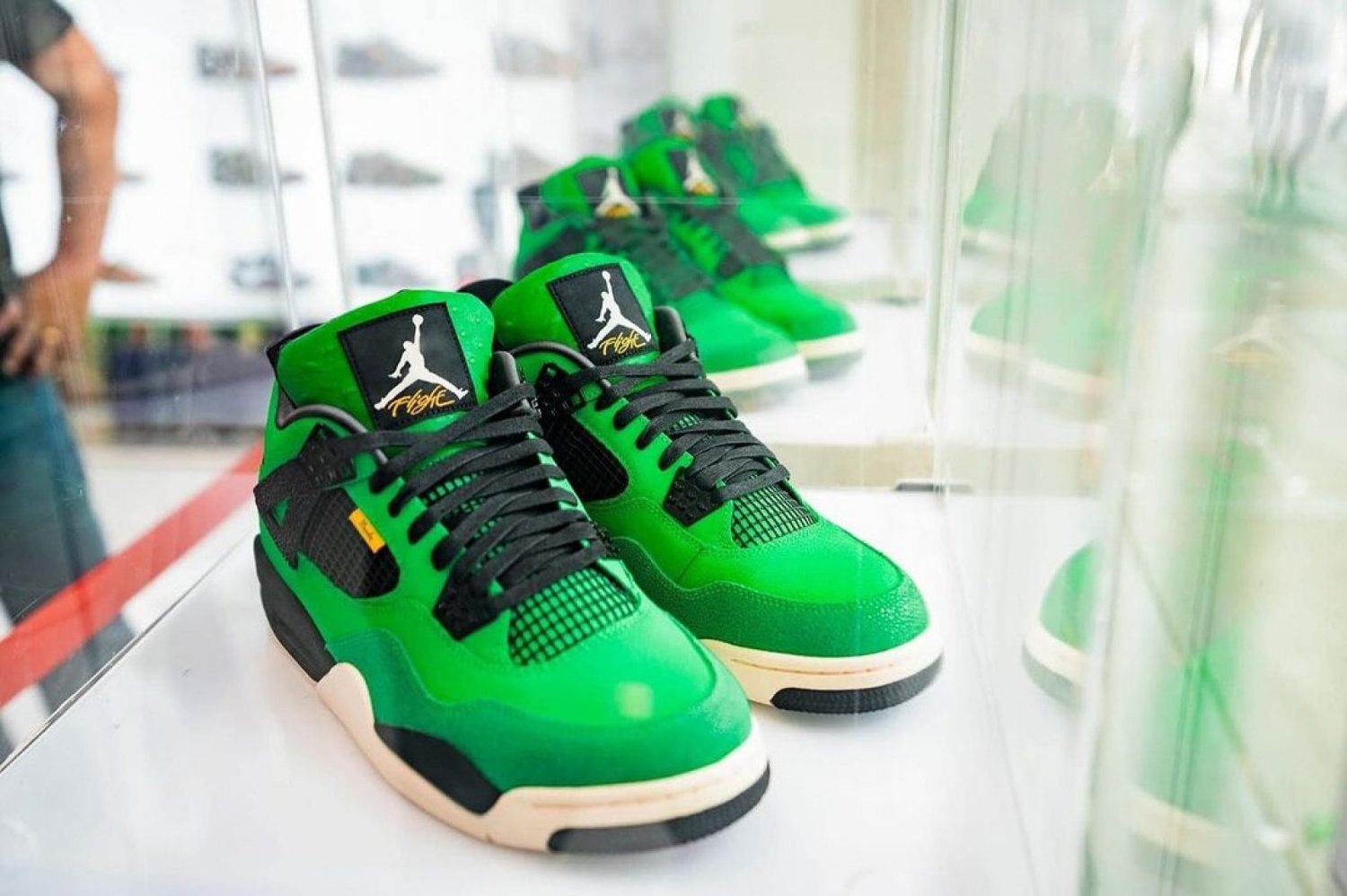 Nike Air Jordan 4 Manila