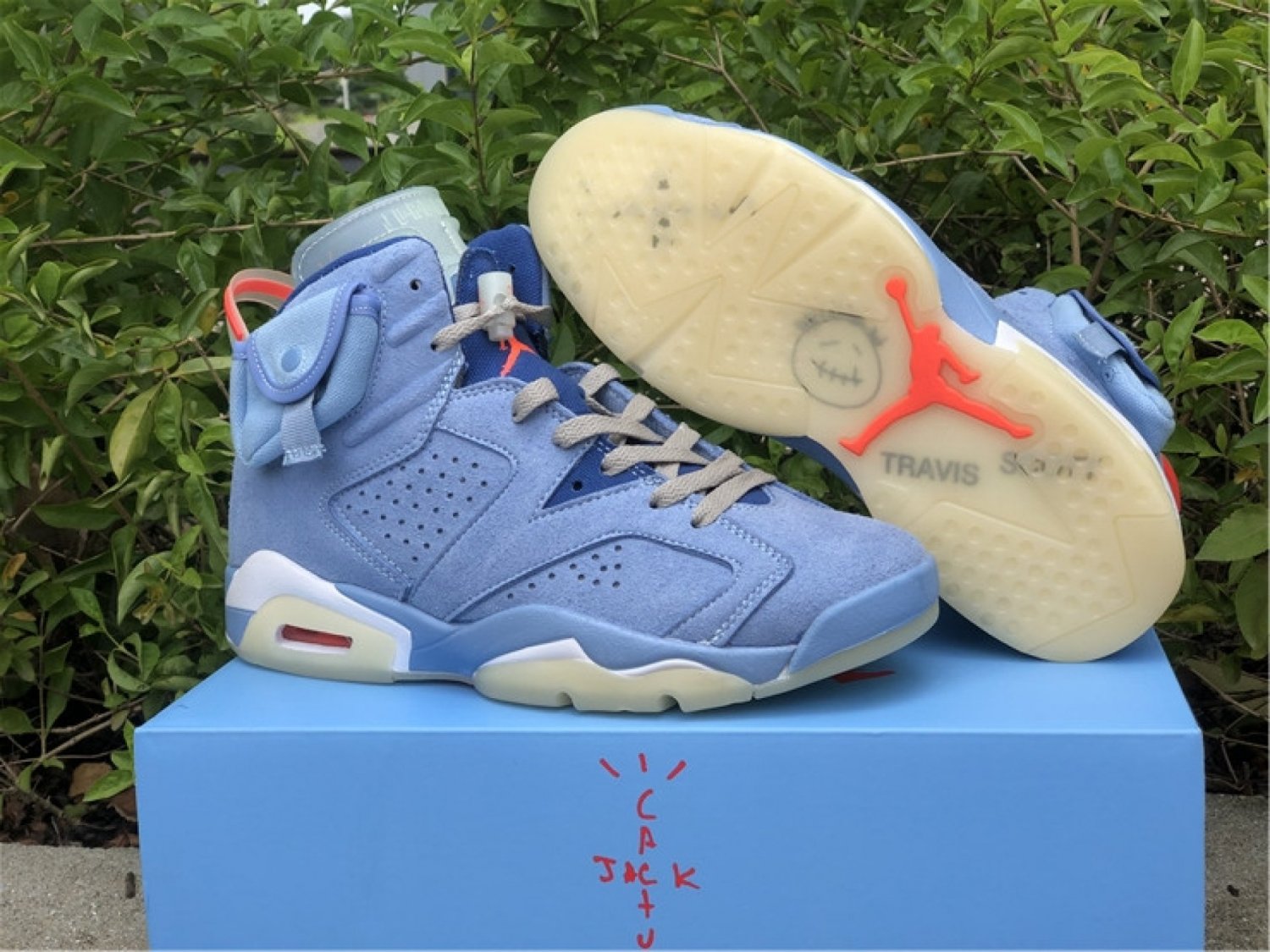 Travis Scott X Air Jordan 6 Houston Oilers Light Blue_1