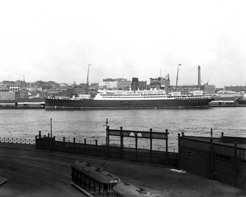 Cunard Line RMS Franconia Photo