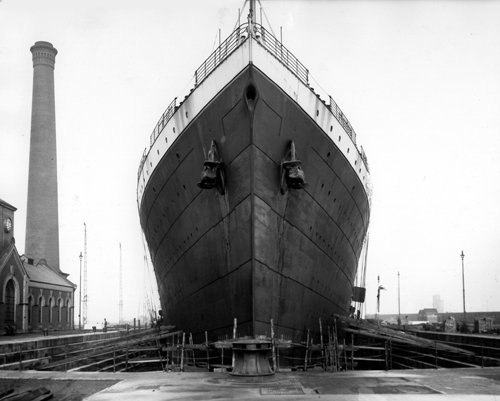 RMS Titanic Bow During Construction Photo 2