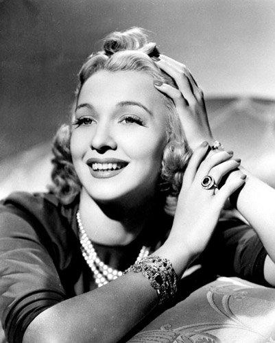 Actress Carole Landis Photo 31