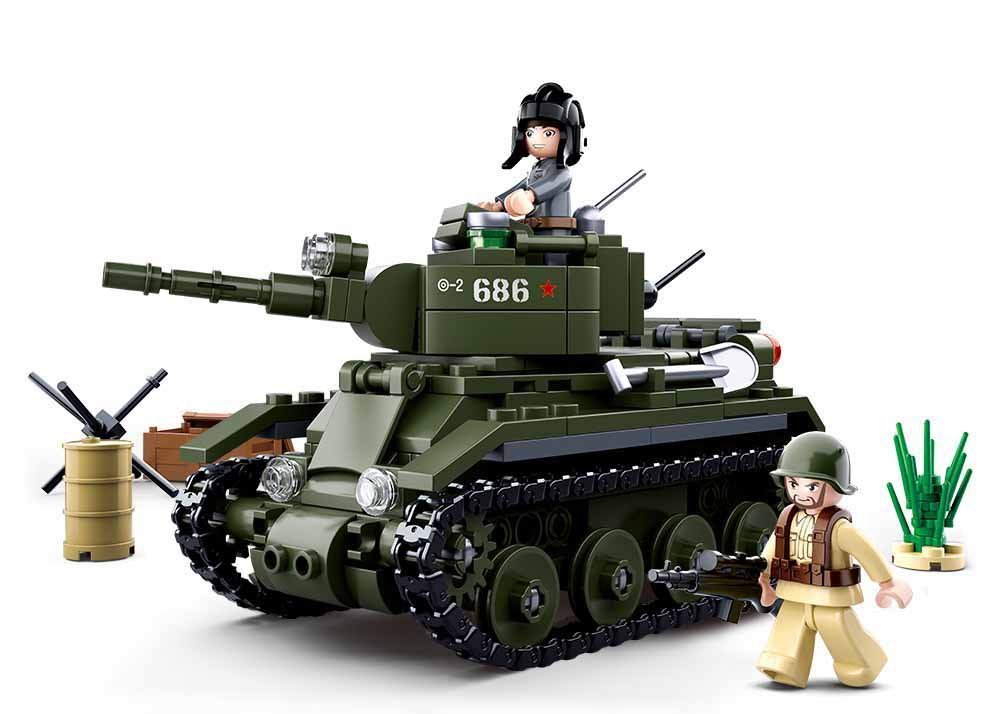 WW2 Soviet Union Tank Soldiers Building Toys
