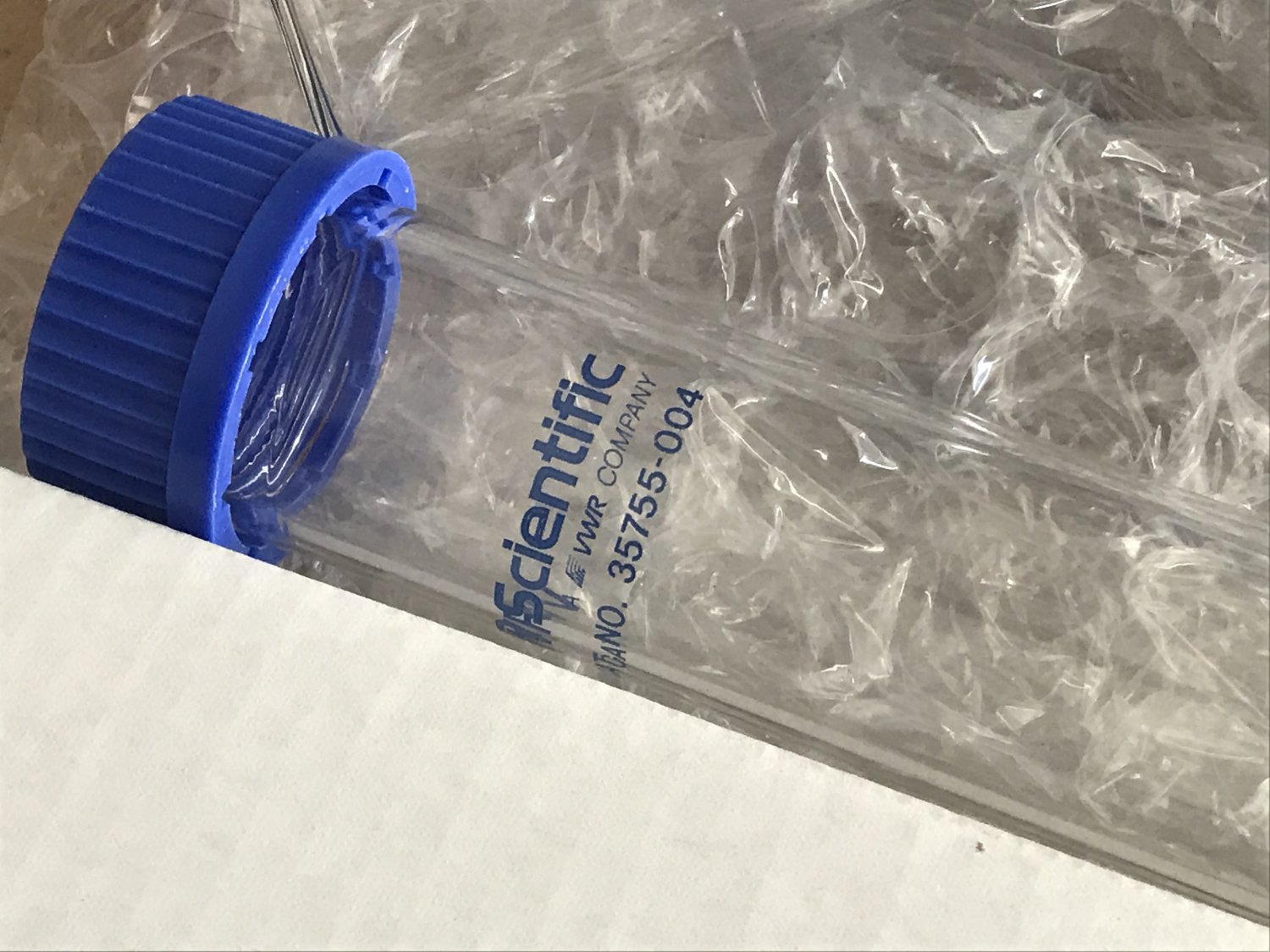 Lot of 6 VWR 35755-004 and 2 VWR 35755-002 Hybridization Bottles