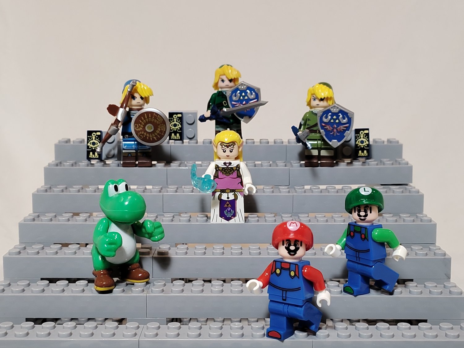 Nintendo Game Characters Zelda Mario Minifigure set of 7 Mario Luigi ...