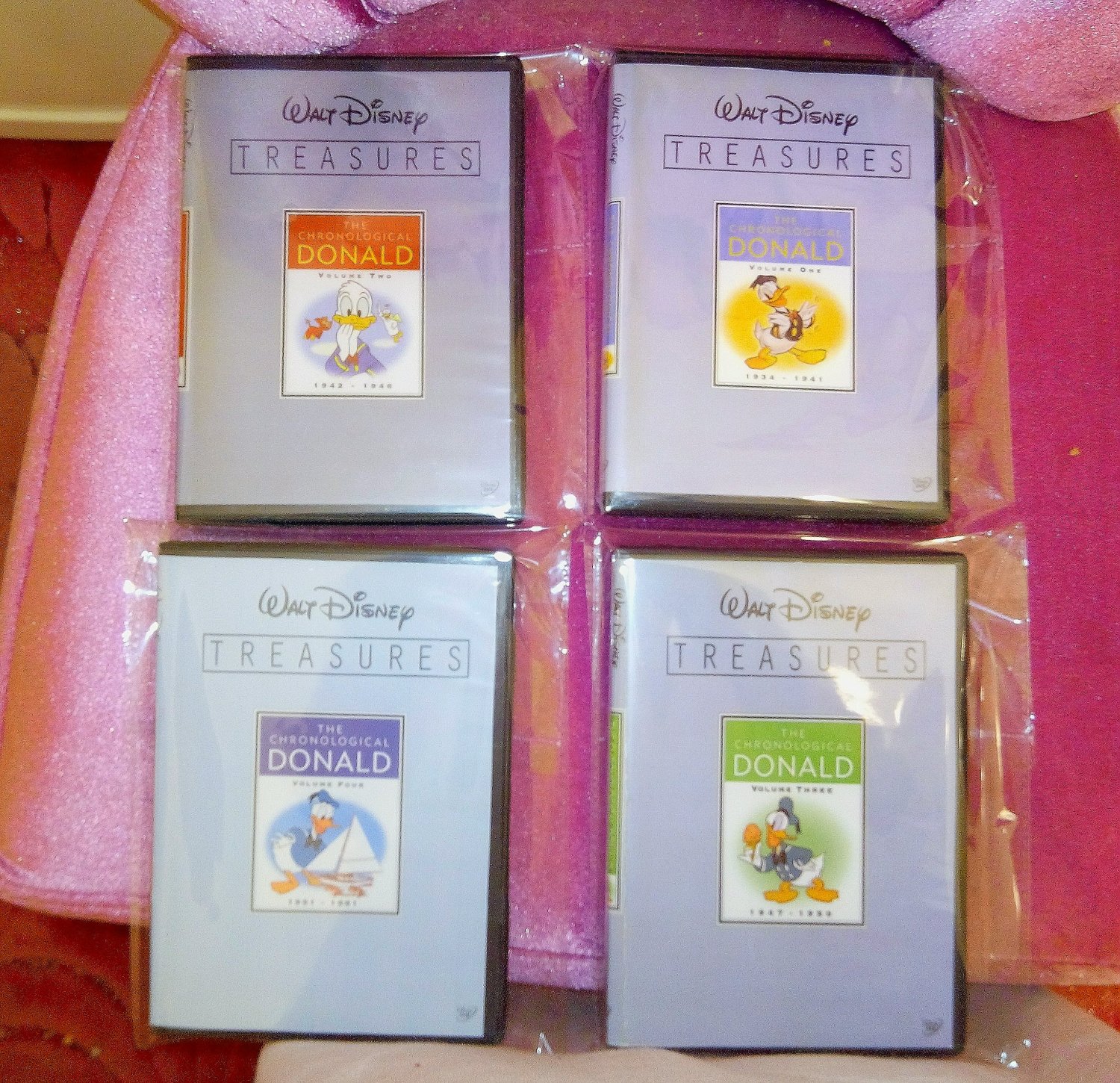 Walt Disney Treasures The Chronological Donald Vol 1,2,3,4 DVD
