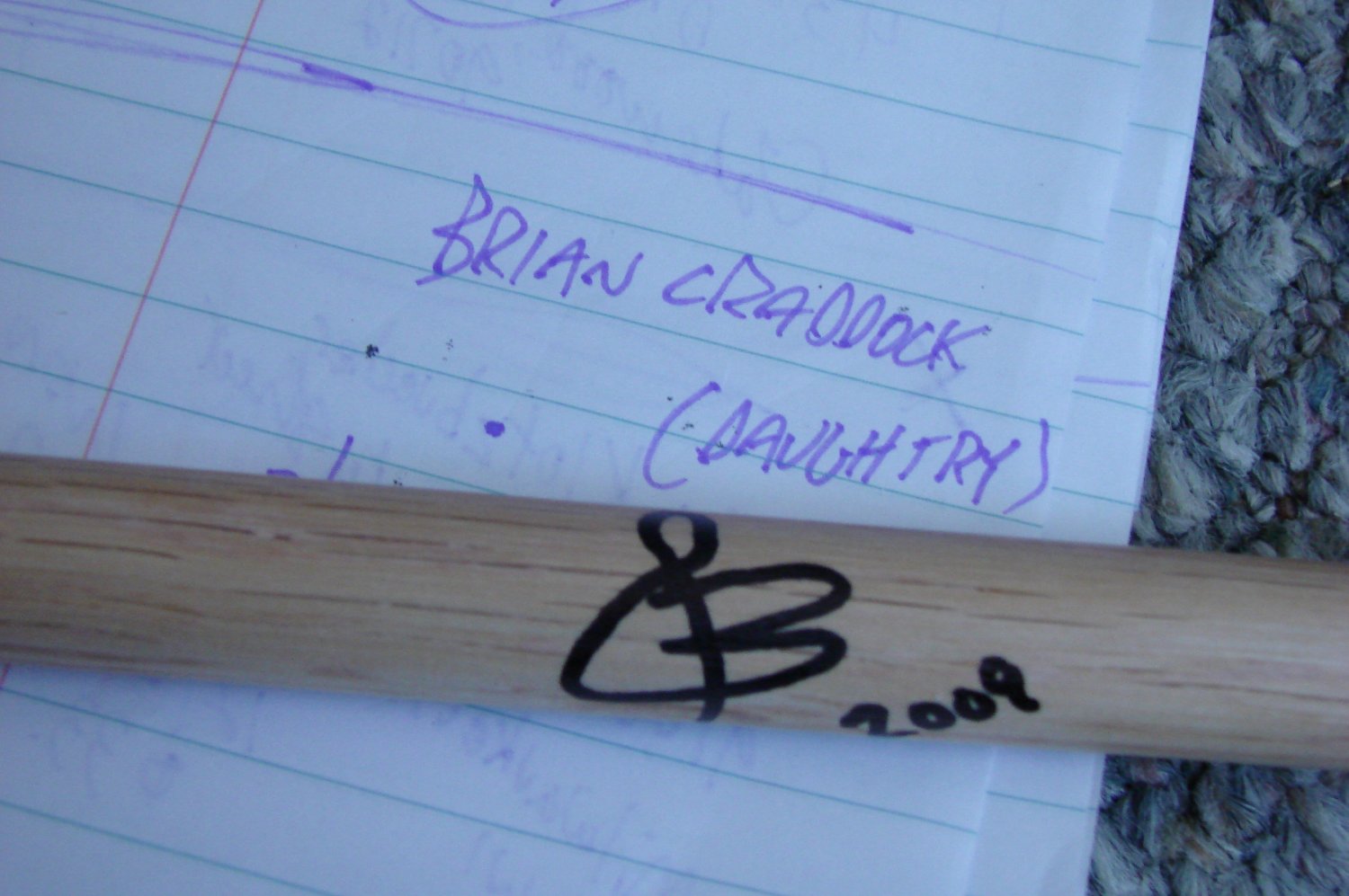 brian craddock /daughtry autographed drumstick