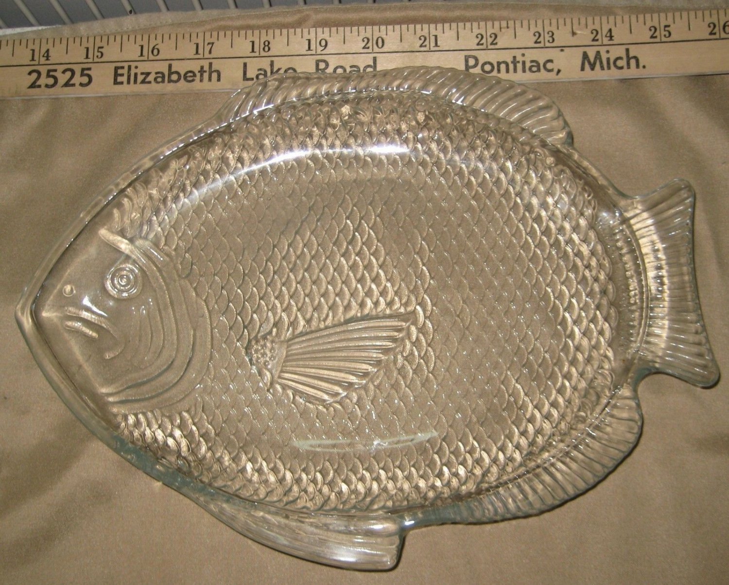 Fish Shaped VTG Clear Glass Dinner Plate Oven Proof USA