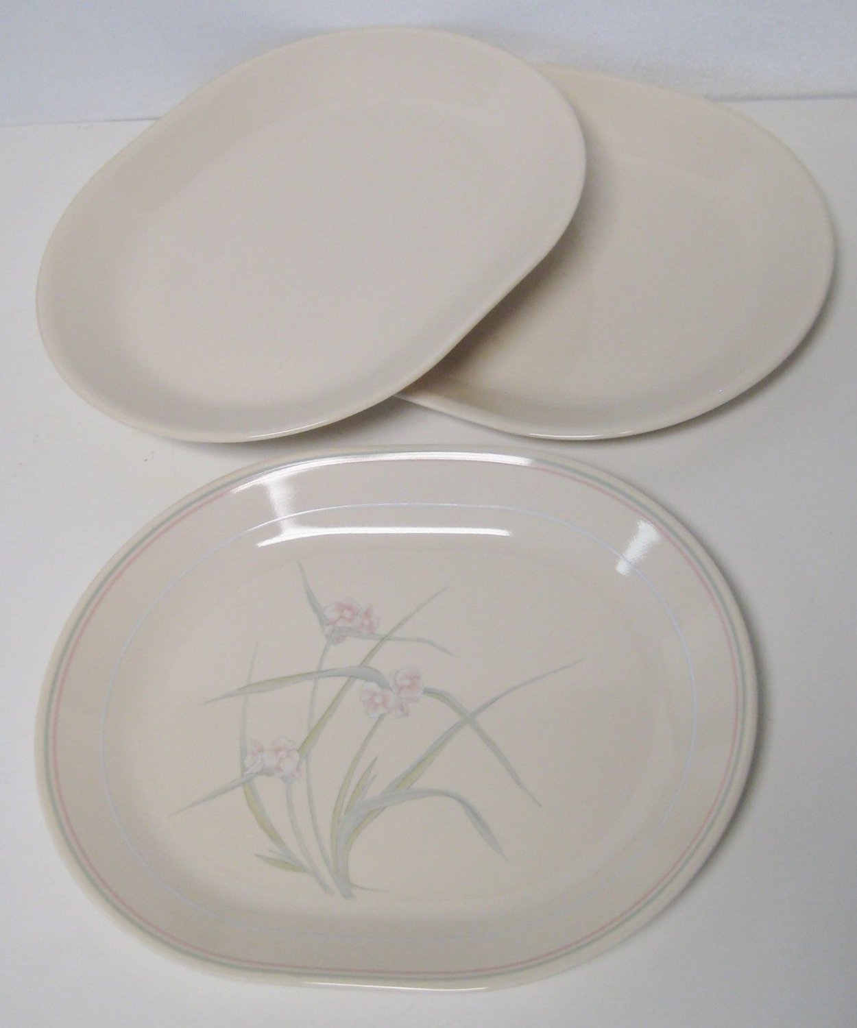 3 Corelle/Corning Spring Pond/Sandstone Platters 12" Pink/Blue/Green/Ivory