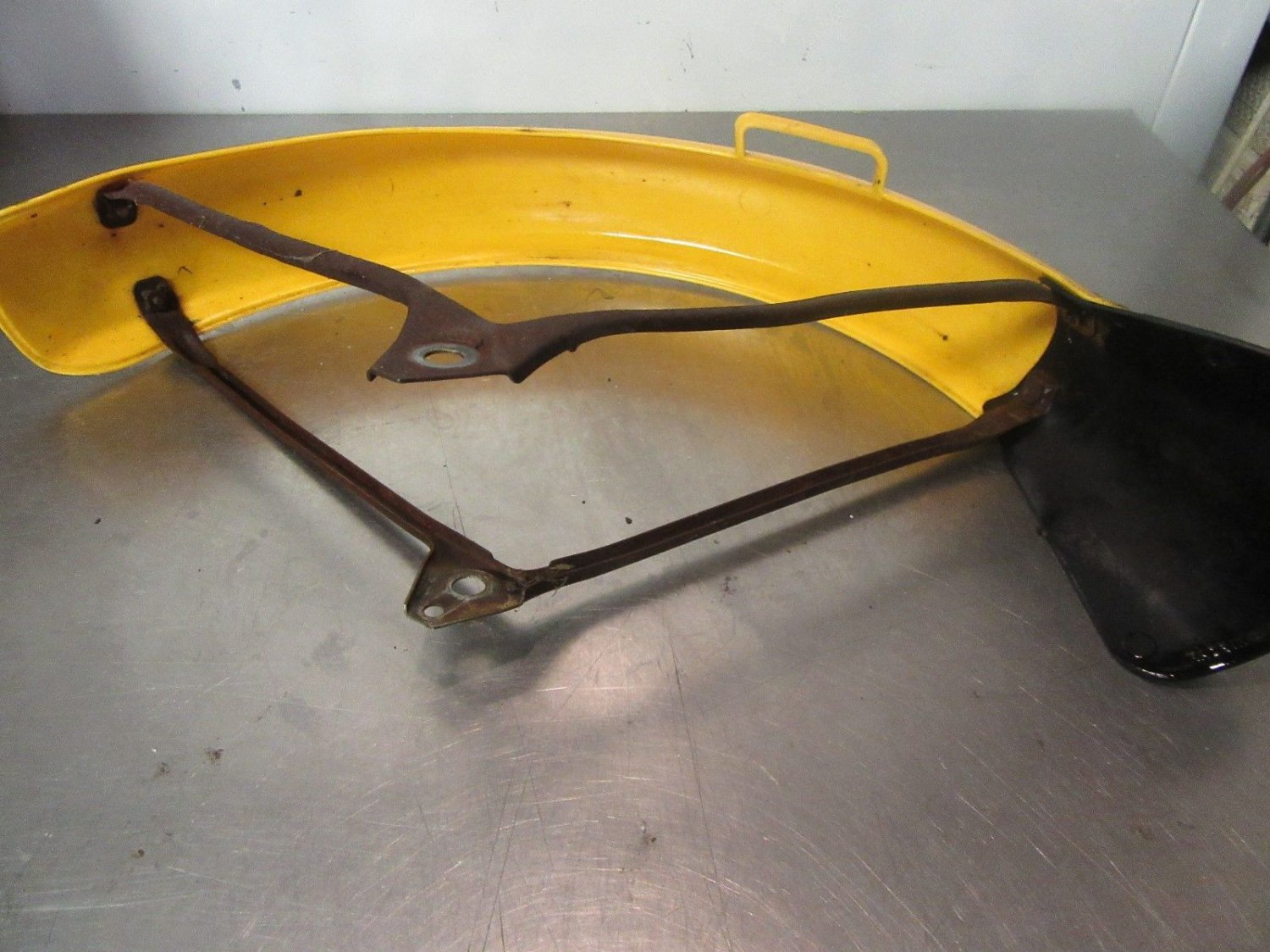 Suzuki FA50 FS50 Front Fender Yellow 1982 Mud Flap