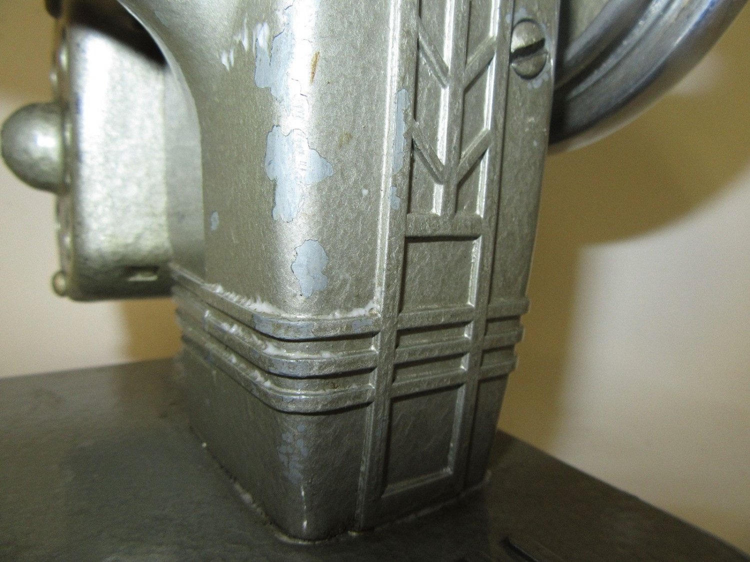 SEW RITE ELECTRIC SEWING MACHINE Parts or Repair