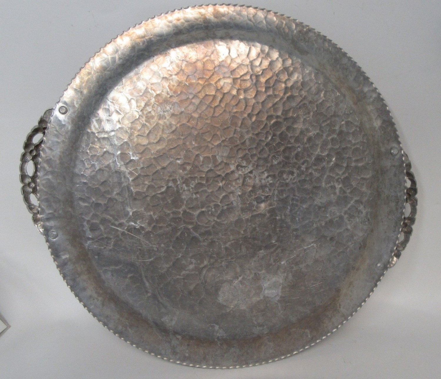 Vtg Aluminum Rodney Kent Round Tulip Tray #409