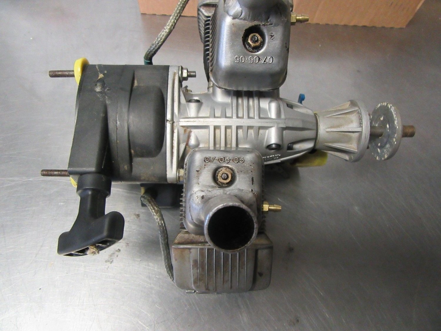 Tartan Twin 77 Engine, Gas Engine, Pull start, Spinner Great ...