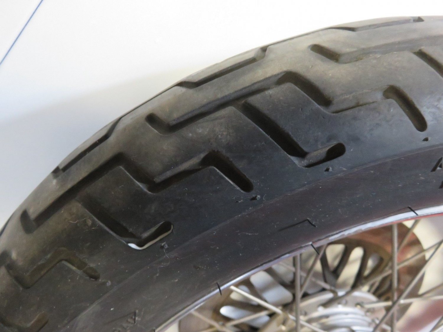 Suzuki 99 GZ 250 Marauder Front Wheel Rim Tire, Dunlop 110/90-16 OEM ...