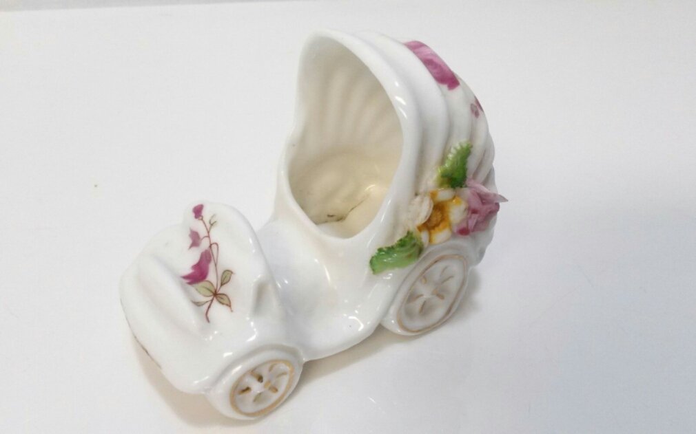 Enesco 1979 Miniature Convertible Jalopy Buggy Planter