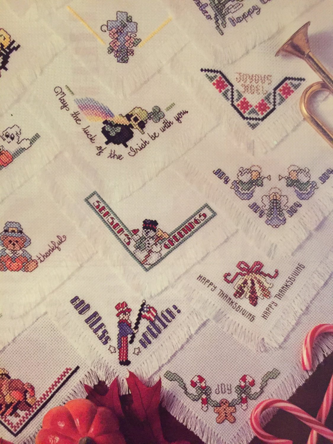 Leisure Arts 2901 25 Bread Cloths for the Holidays Cross Stitch Pattern ...