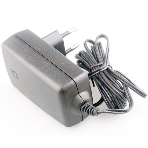 NEW UE UE24WV-120200SPA 12V 2A SWITCHING POWER ADAPTER