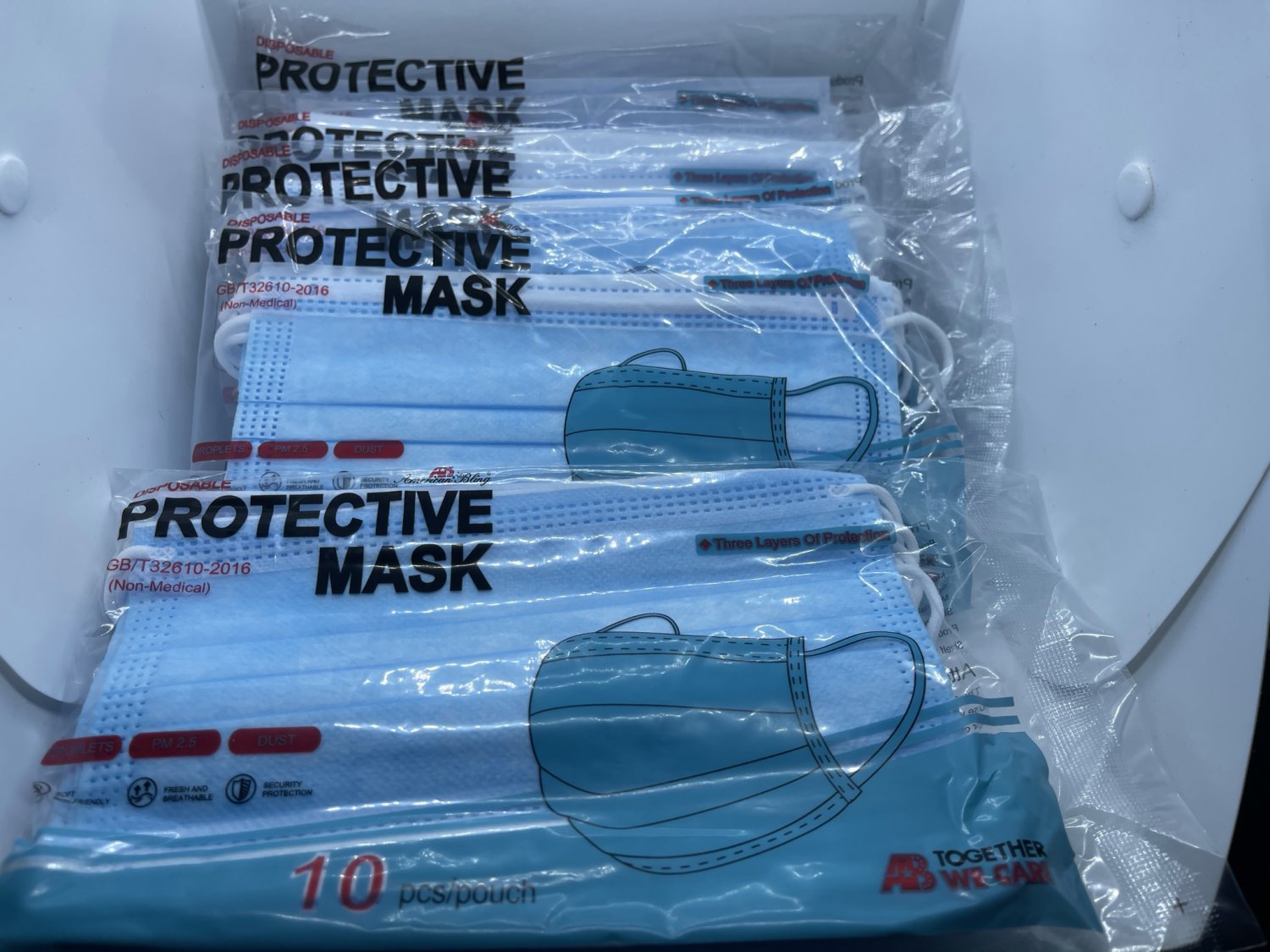 3 Ply Ear Loop Disposable Face Covering Mask Nose Pin 50 Masks