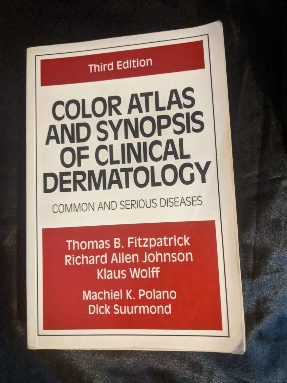 Color Atlas and Synopsis of Clinical Dermatology : Common and Serious ...