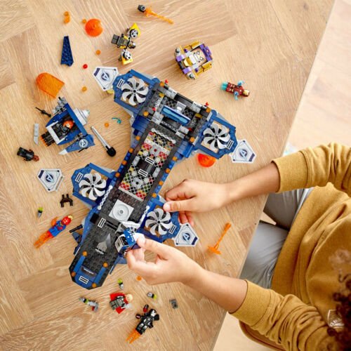 LEGO 76153 Marvel Avengers Helicarrier Block Kit w/ Iron Man & Thor ...