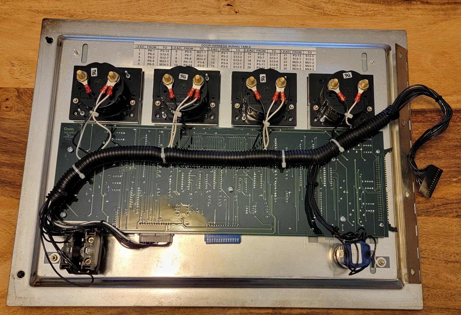 Onan PowerCommand 3100 Door w/ 300-4286 A35 Display Board