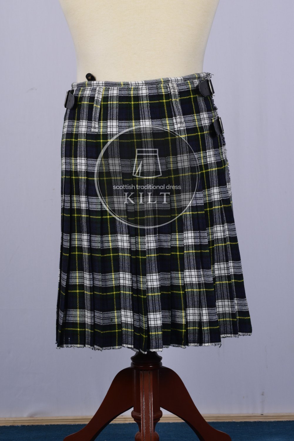 Scottish 8 Yard Traditional Dress Gordon Kilt Highlanders Acrylic ...