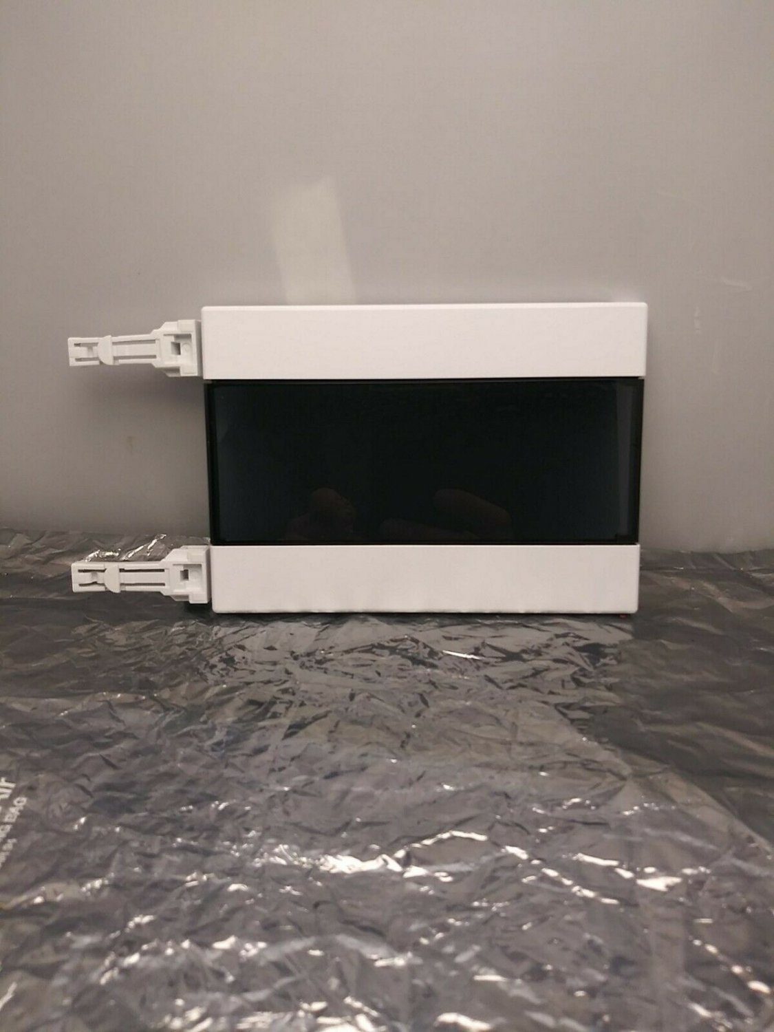 1260 Infinity Ii Variable Wavelength Detector Left Door