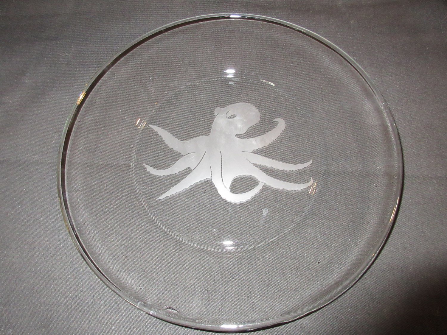 NEW ETCHED OCTOPUS GLASS DINNER PLATE