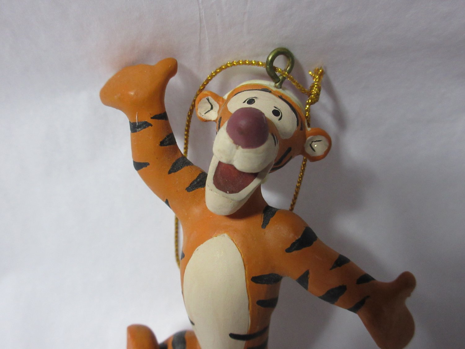 VINTAGE WALT DISNEY BOUNCING TIGGER CHRISTMAS TREE ORNAMENT
