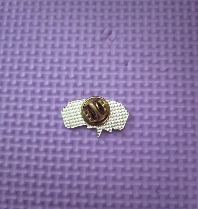 Small Vintage PINBACK BUTTON San Antonio Spurs Basketball Gift