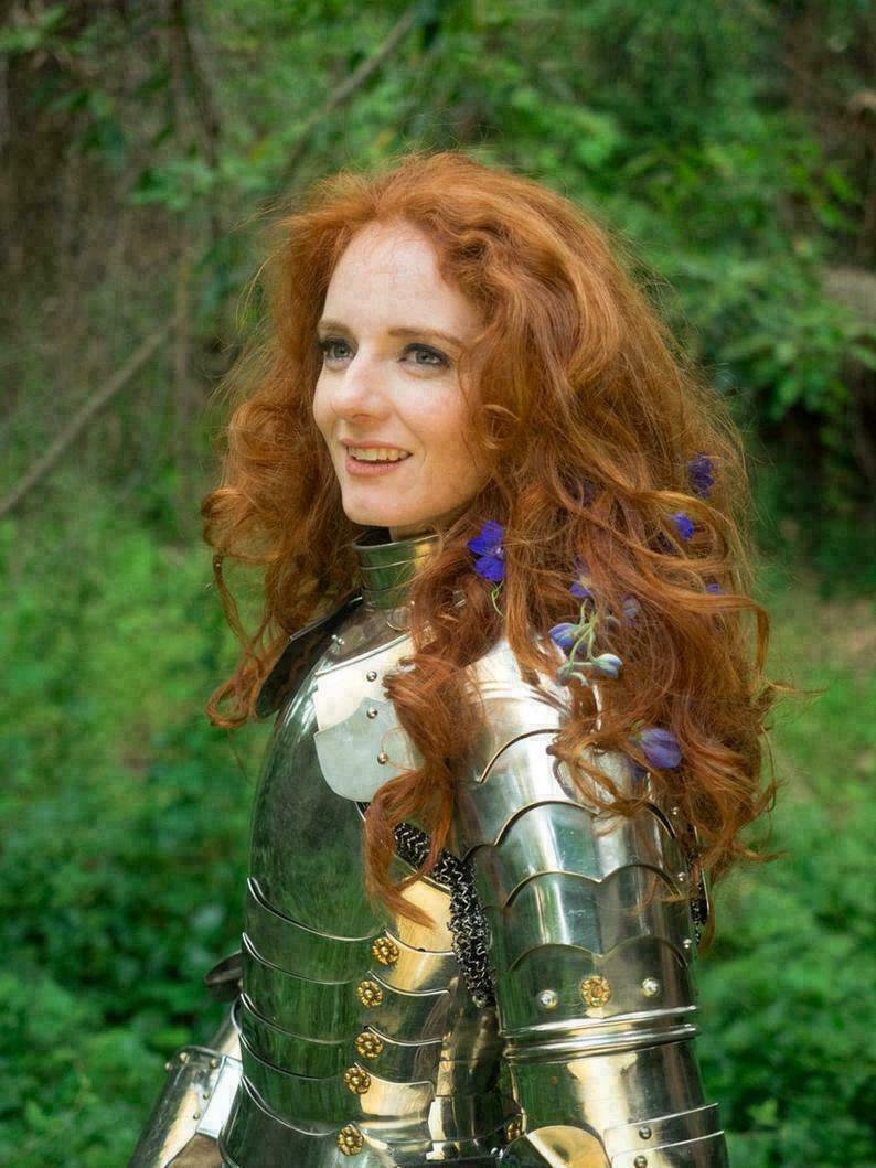 Medieval Lady Armor girl Suit Female knight Warrior Battle Half Body