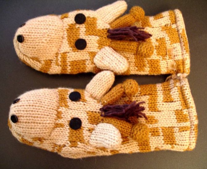 GIRAFFE MITTENS soft ADULT SIZE puppet Knit Wool FLEECE LINED mitts ...