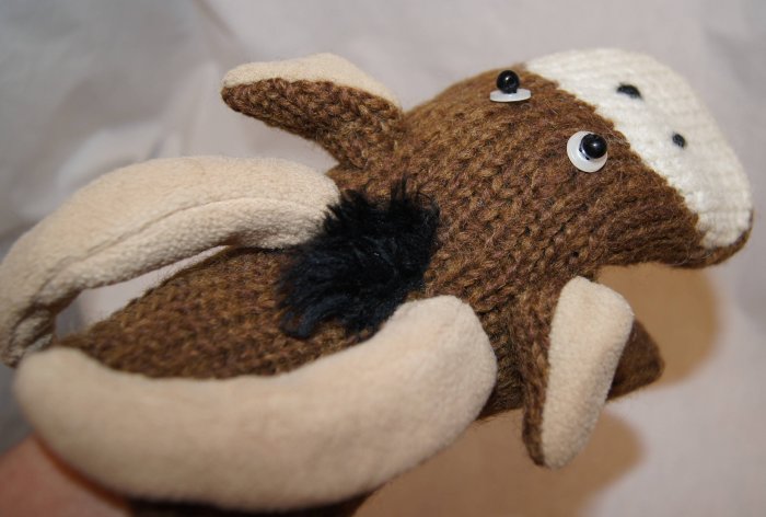 ADULT Mountain Goat LONG HORN SHEEP MITTENS longhorn KNIT MENS WOMENS