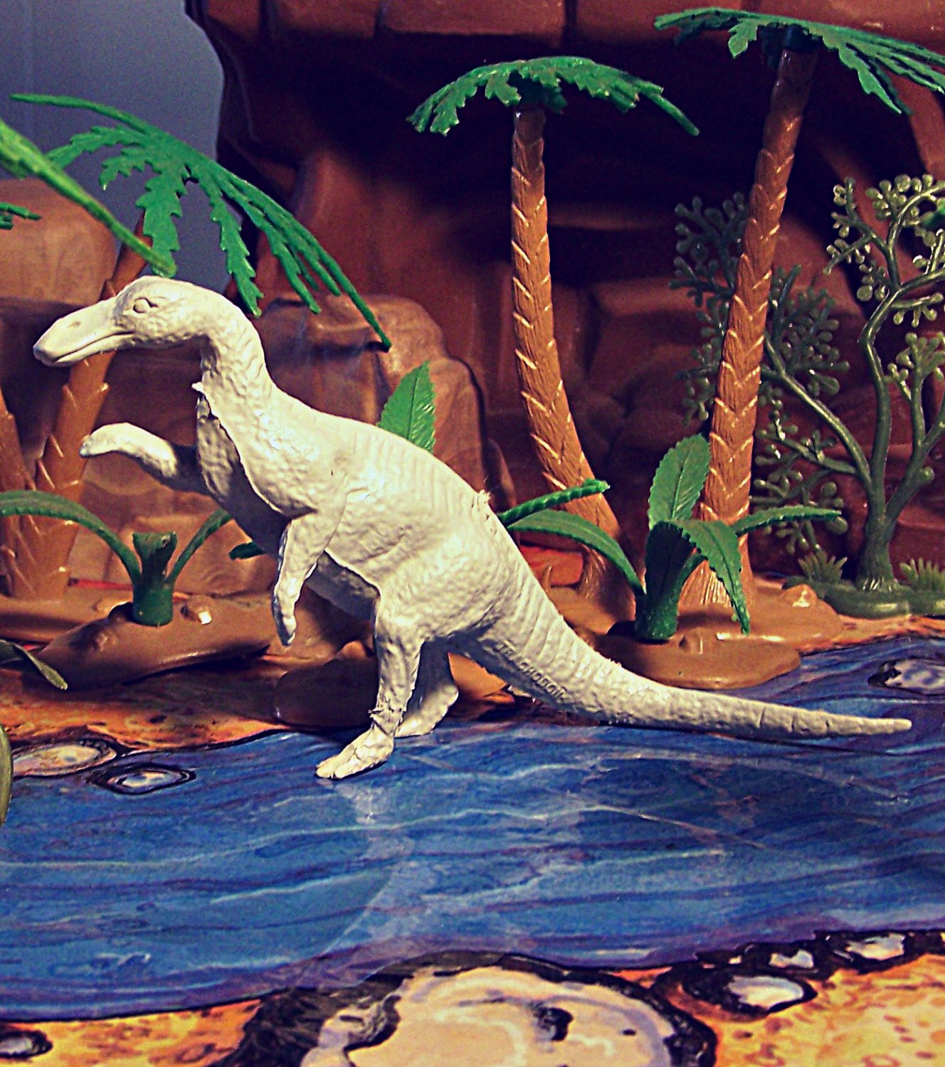 Marx Type II (1959*) Trachodon Dinosaur, Light Gray