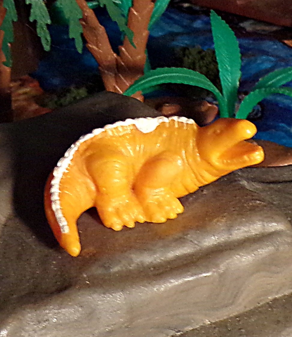 1987 Panosh (aka Dino Mites) Caricature #37 Yellow Sphenacodon (5-2-22)