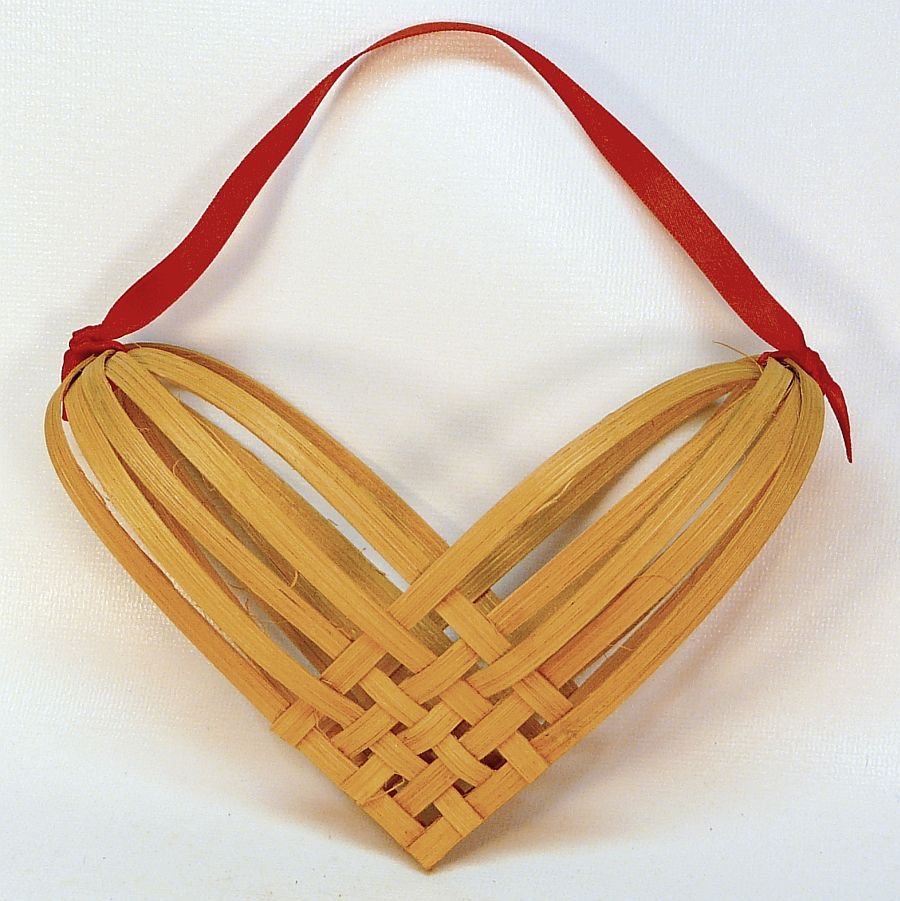 Vintage woven reed heart decoration ornament handmade 7 inch