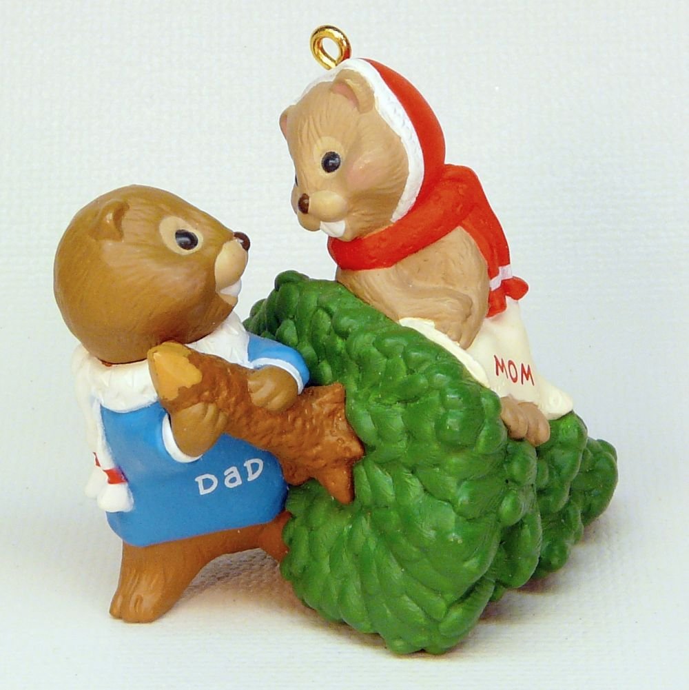 Vtg Hallmark 1998 Mom and Dad beaver Christmas ornament QX6653